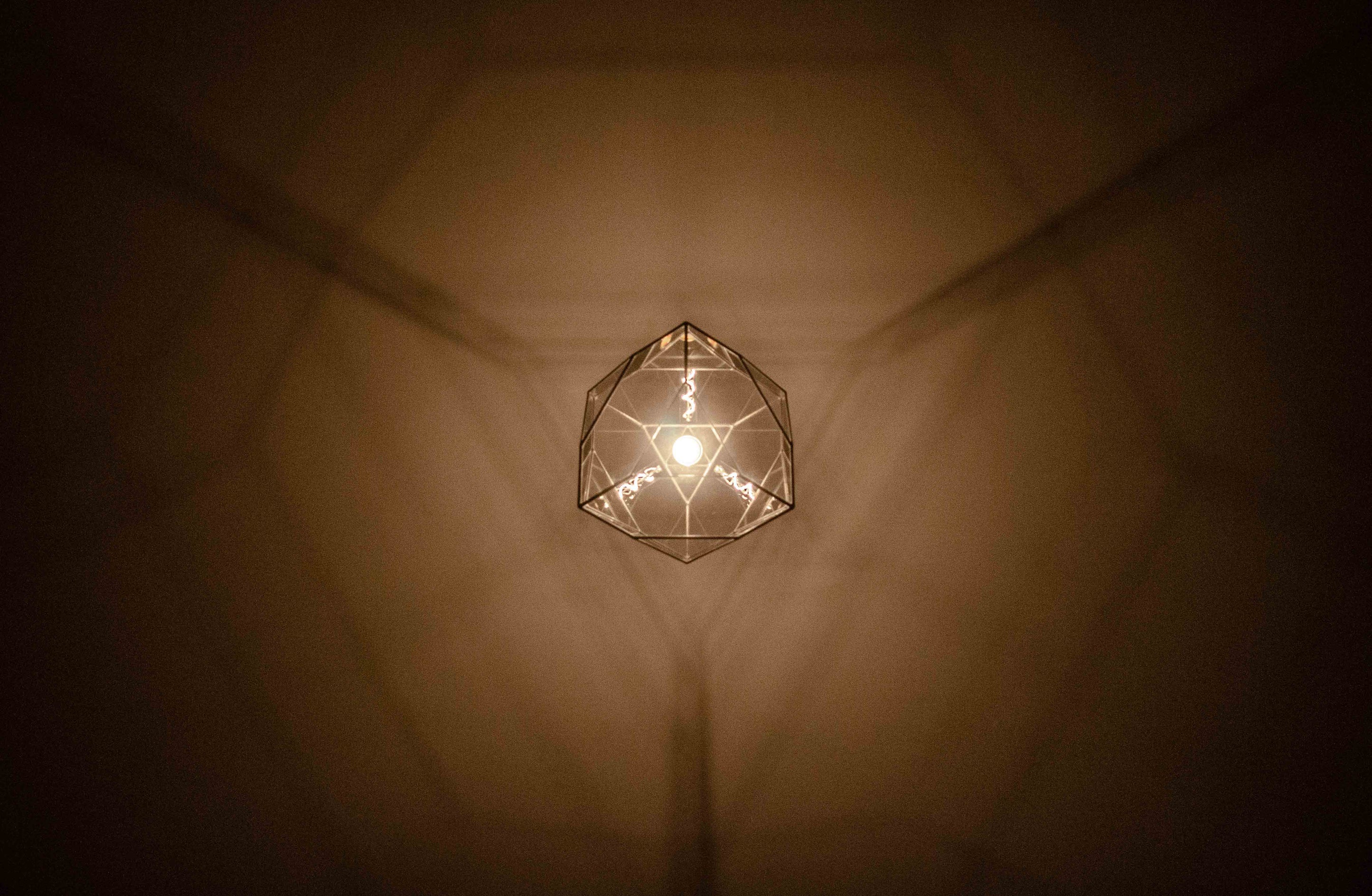 Projected Octahedron Exclusive Geometric Glass Chandelier – Simon Mag